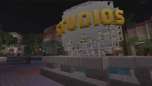 Exploring Universal Studios Hollywood in Minecraft