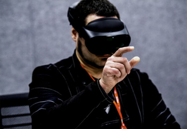 Meta Quest Pro VR Headset: Fitur hingga Tanggal Rilis - UniPin